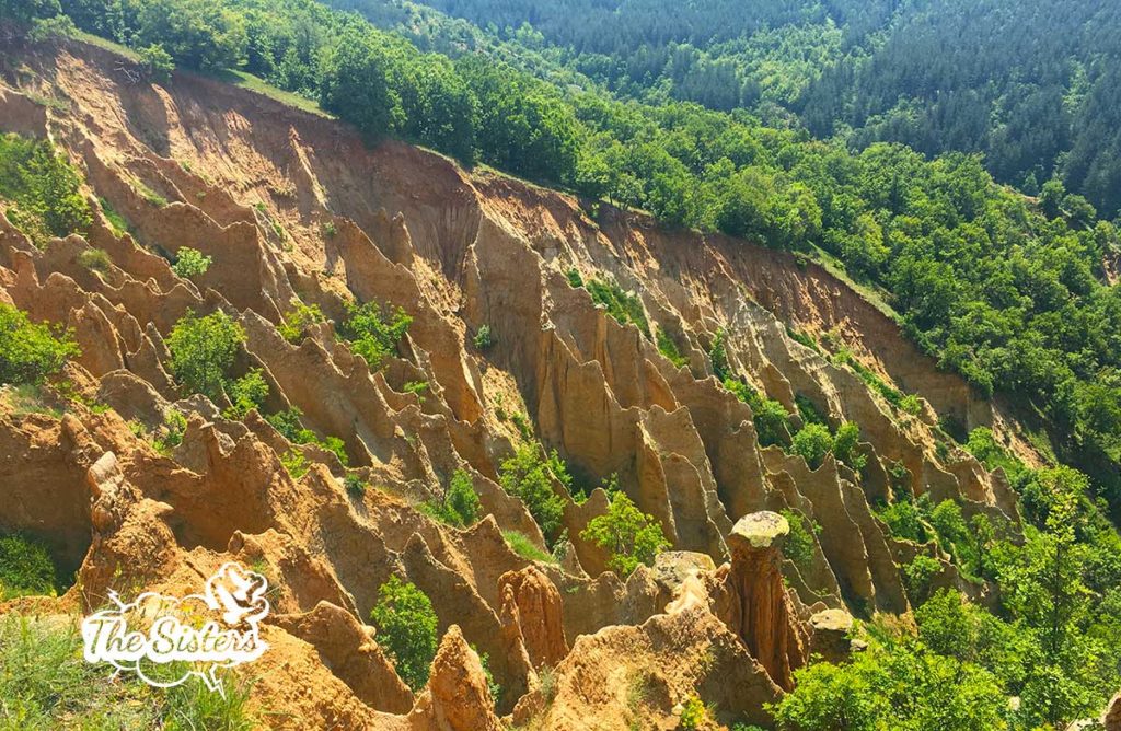 Stob Pyramids:nature is gorgeous even when sick